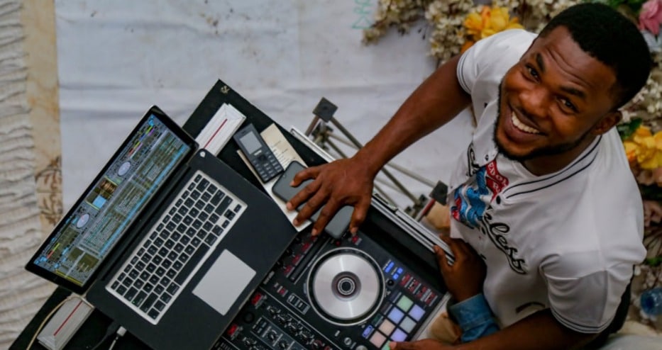 "Unleash Your Inner DJ Genius: Top 20 Best DJ Software Revealed!"